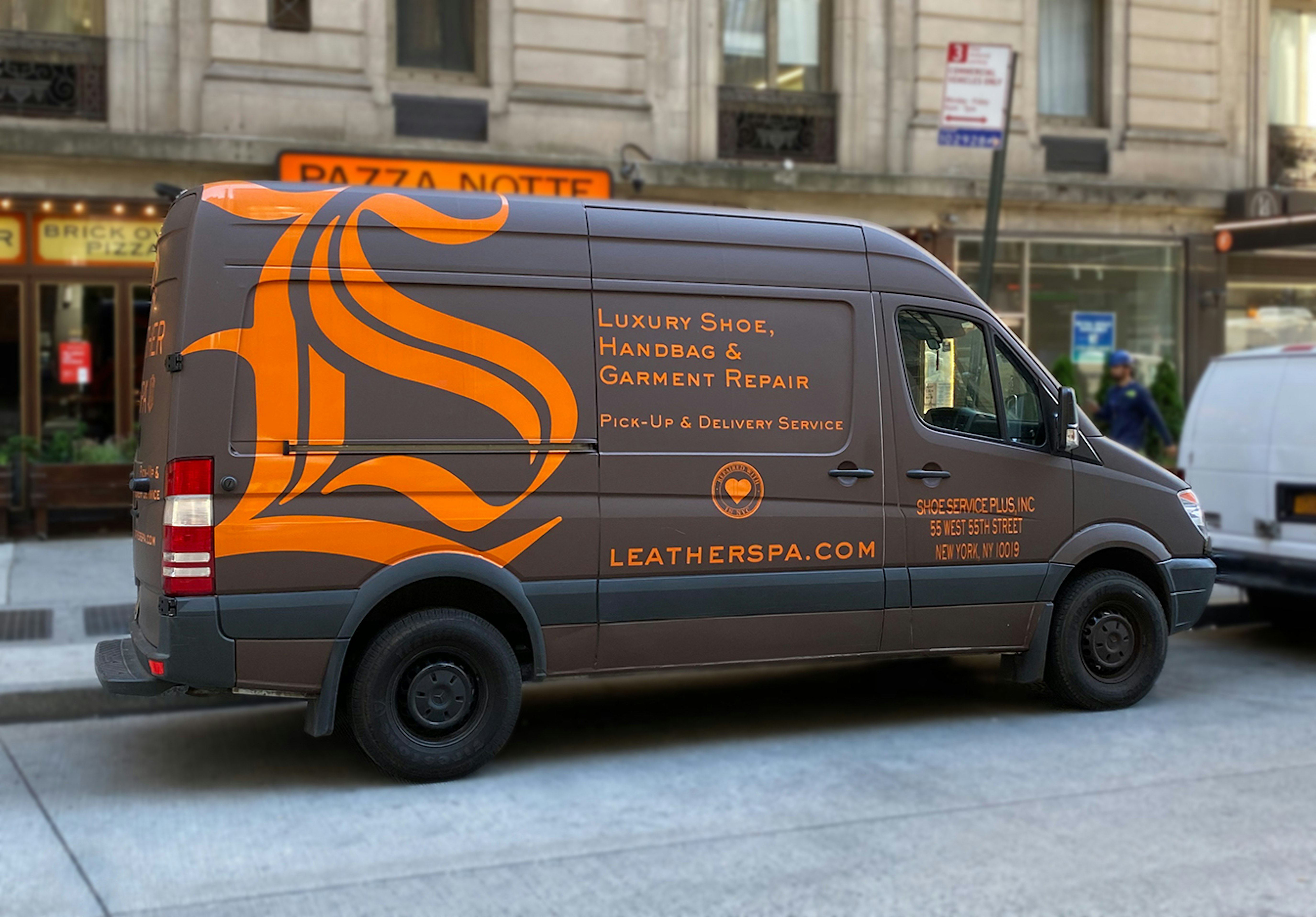 LEATHER SPA - Customer Services
